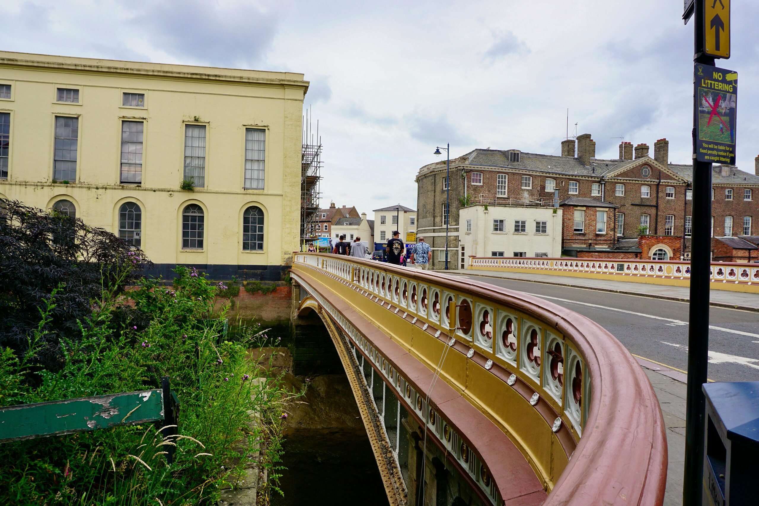 Exploring the Perks of Living in Boston, England